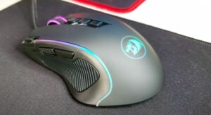 Redragon M612 Predator Gaming Mouse: Review & Specs - Teknonel